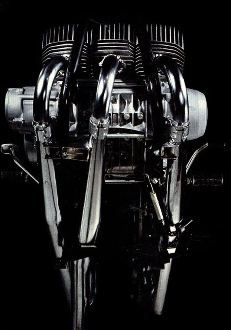 Gallery - Kawasaki Triples